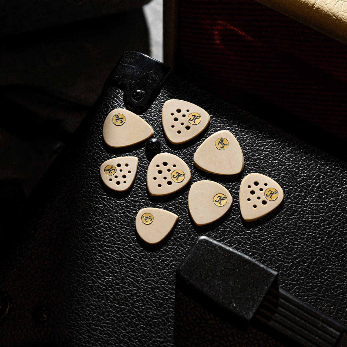 PEEK – Honey Picks